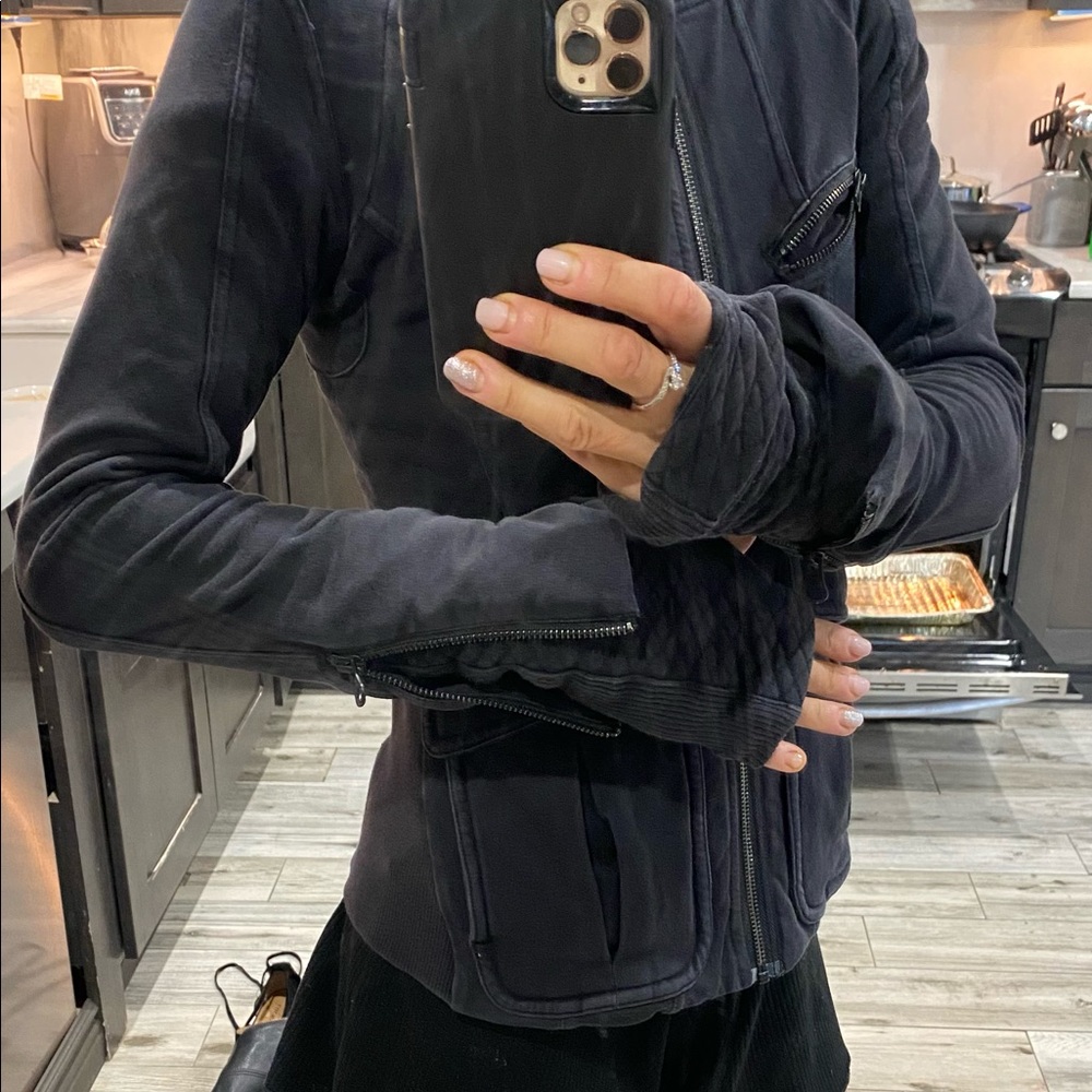 Lululemon ,Super Comfortable,Stretching Jacket - Gem